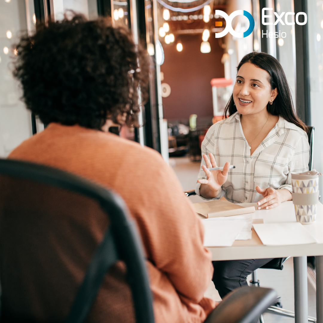 PME : faut-il recruter un comptable ou externaliser sa comptabilité ? - Blog Exco Hesio.